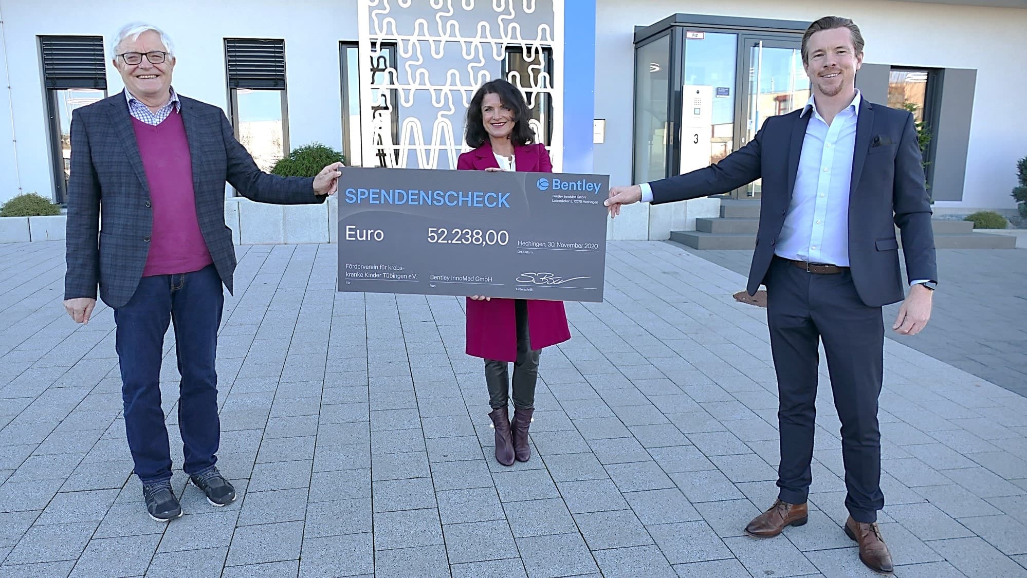 Bentley und seine Mitarbeiter zeigen überwältigendes soziales ...